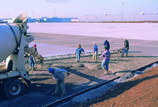 American-Freight-concrete-crew